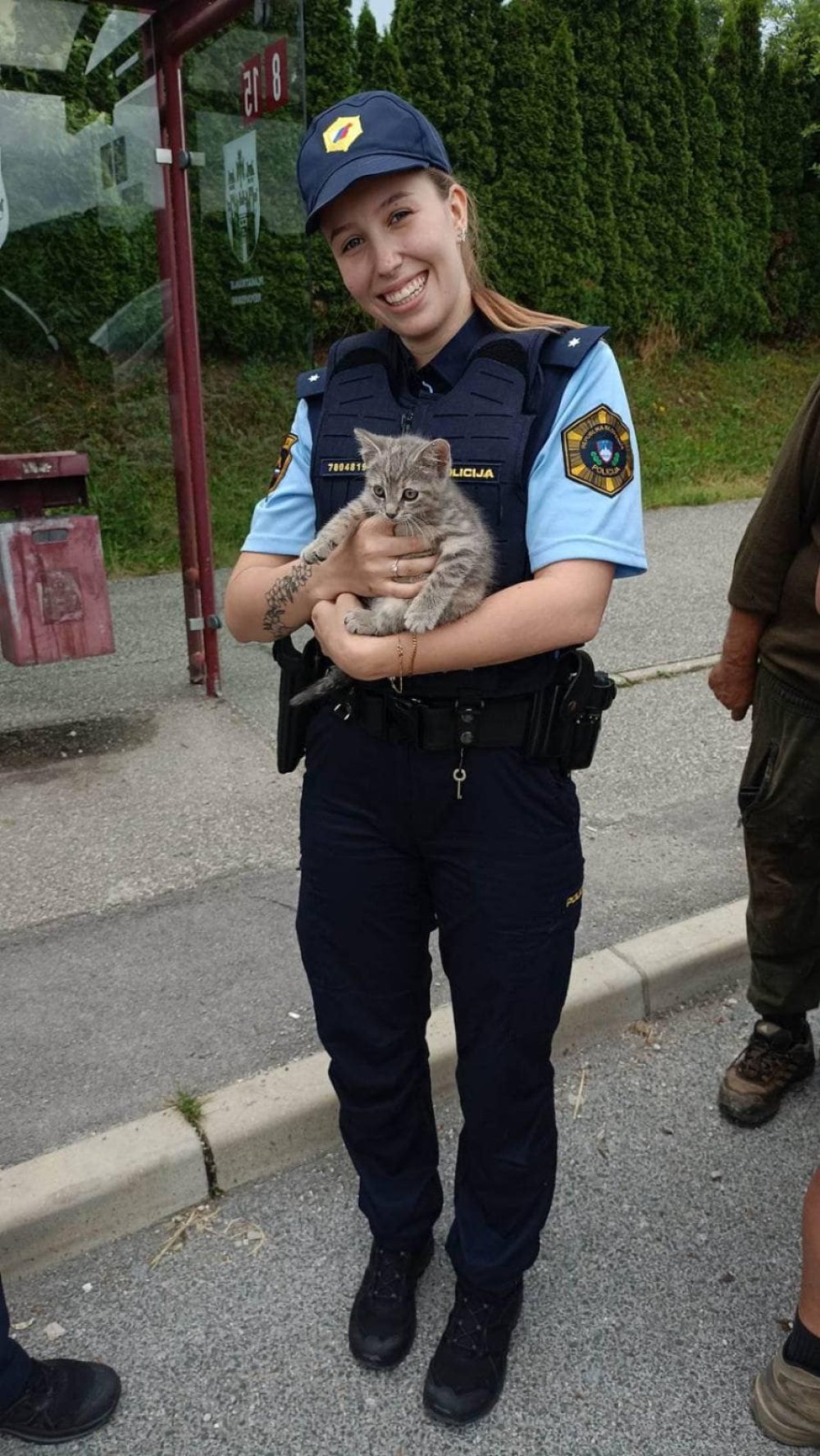 Policisti rešili mucka